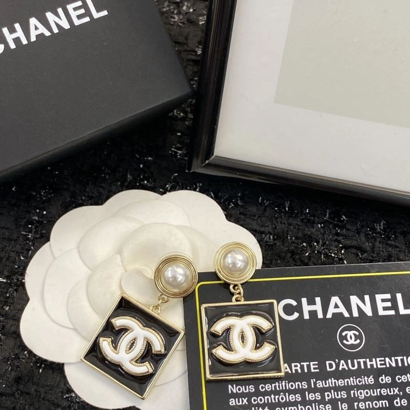 Brand-authenticated Chanel Earrings