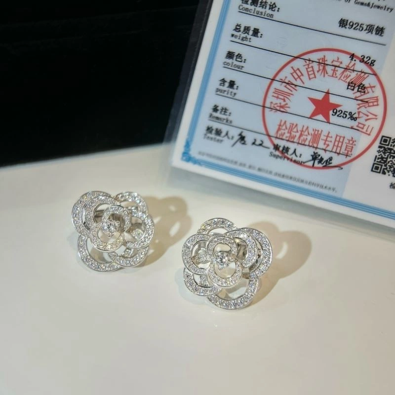 Top mirror Chanel Earrings