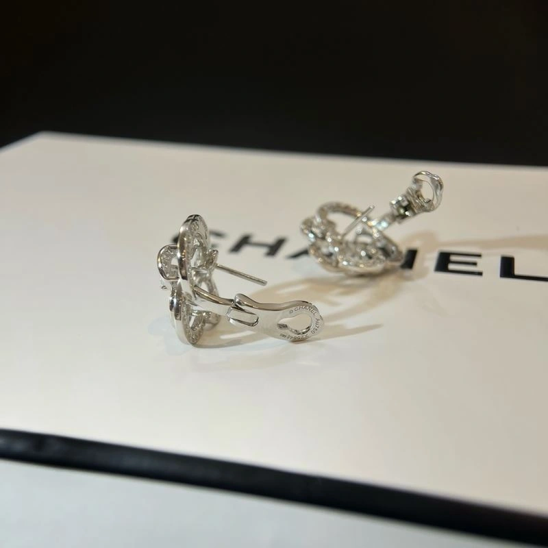 Top mirror Chanel Earrings