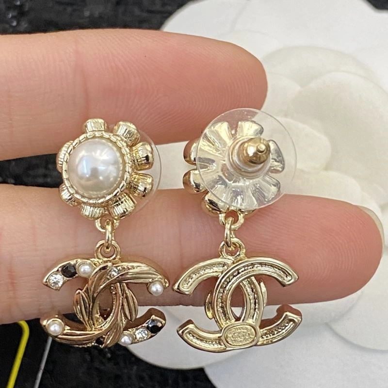 High accuracy Chanel Earrings