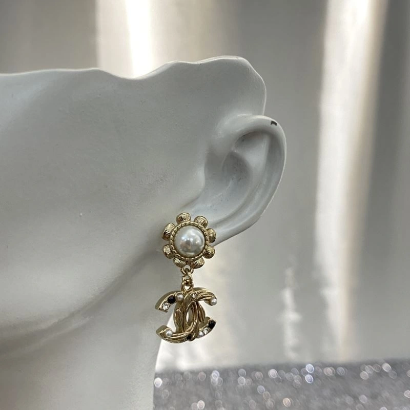 High accuracy Chanel Earrings