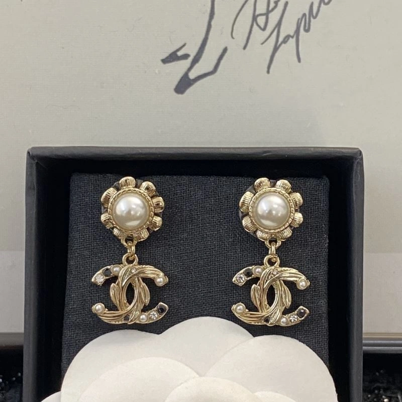High accuracy Chanel Earrings