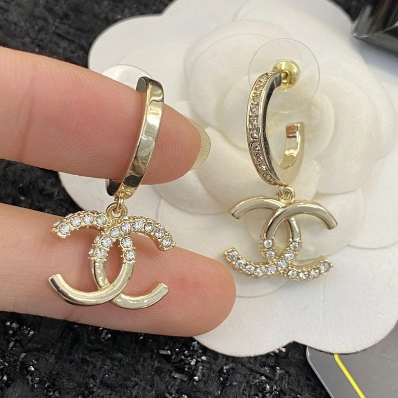Top match Chanel Earrings