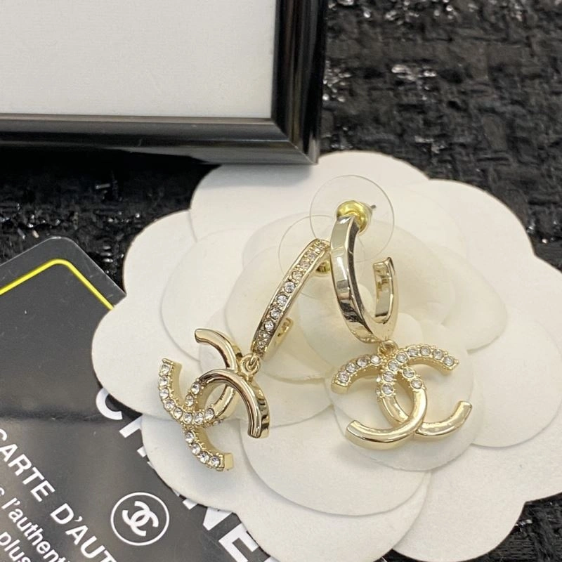 Top match Chanel Earrings