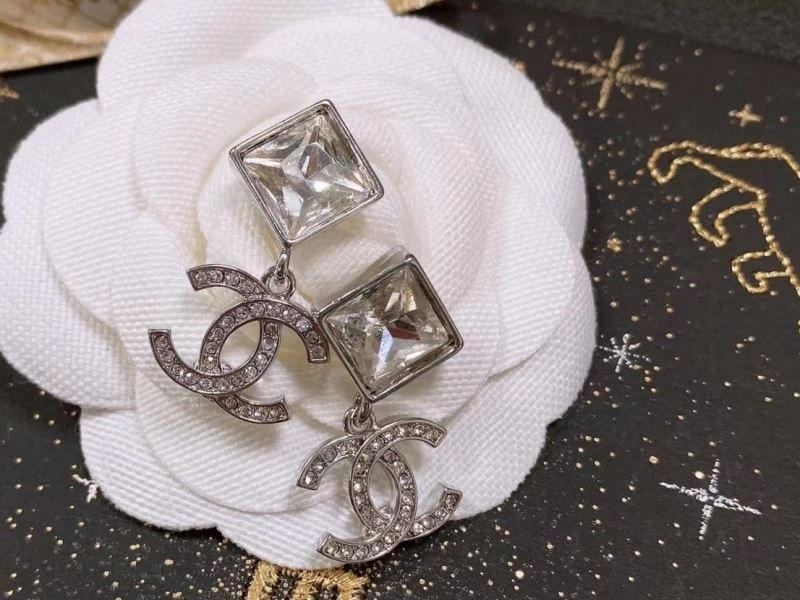 Top match Chanel Earrings