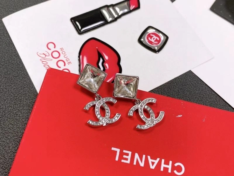 Top match Chanel Earrings