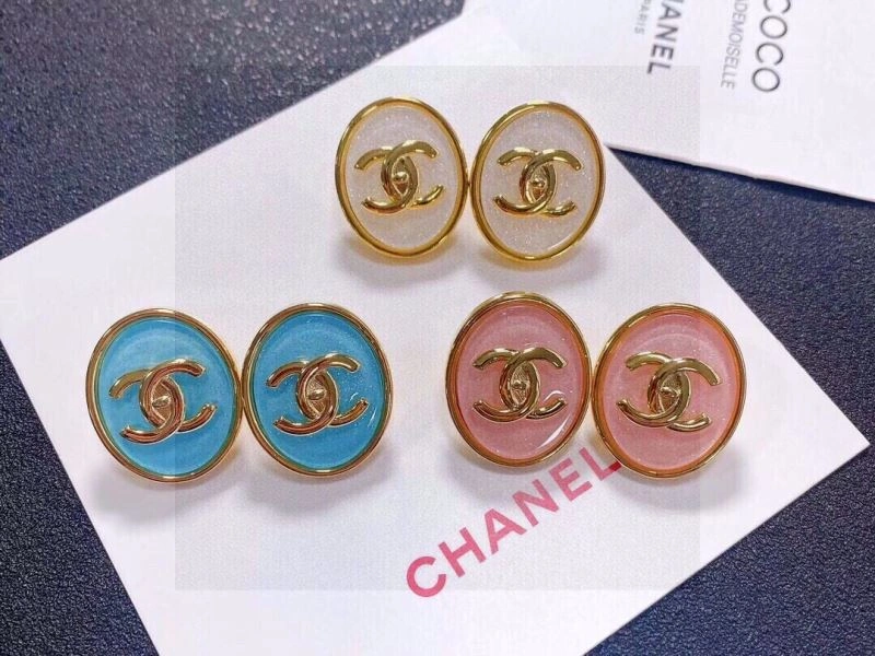 Top match Chanel Earrings