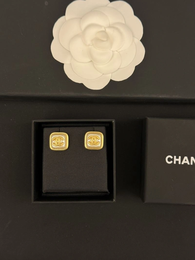 Low-cost Chanel Earrings
