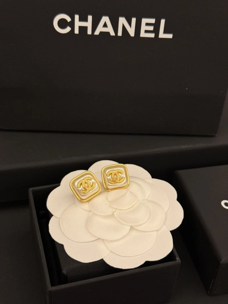 Low-cost Chanel Earrings