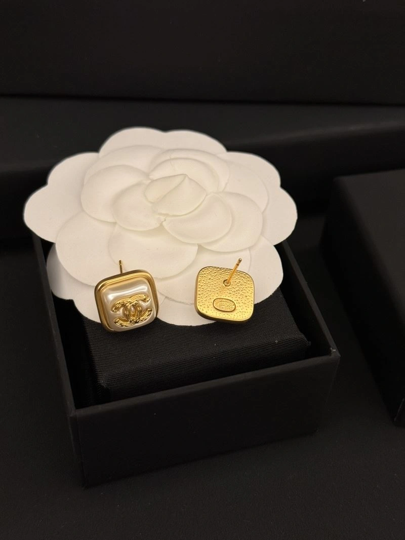 Low-cost Chanel Earrings