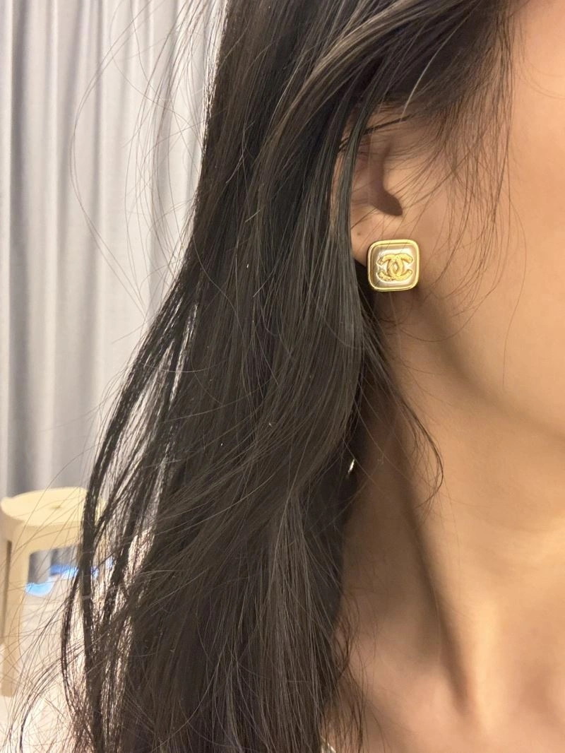 Low-cost Chanel Earrings