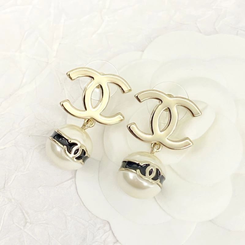 Low-cost Chanel Earrings
