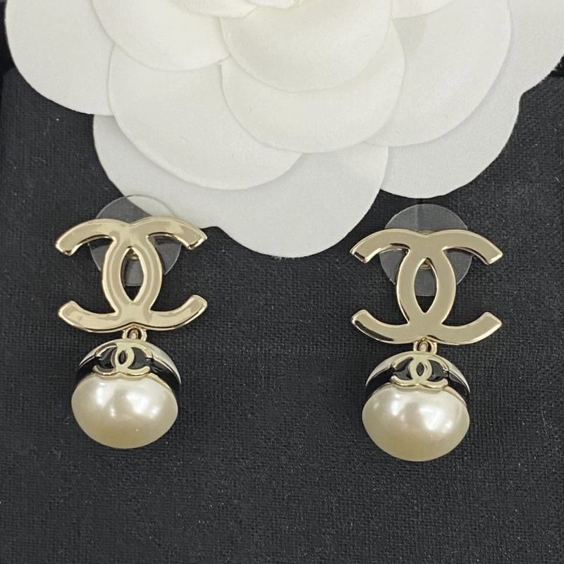 Low-cost Chanel Earrings
