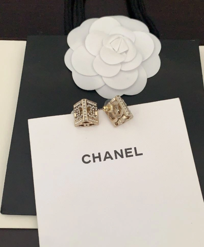 Top mirror Chanel Earrings