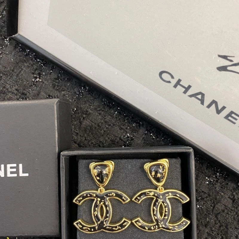Top mirror Chanel Earrings
