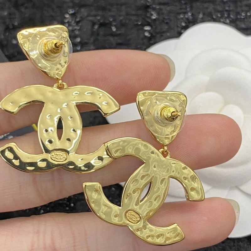 Top mirror Chanel Earrings