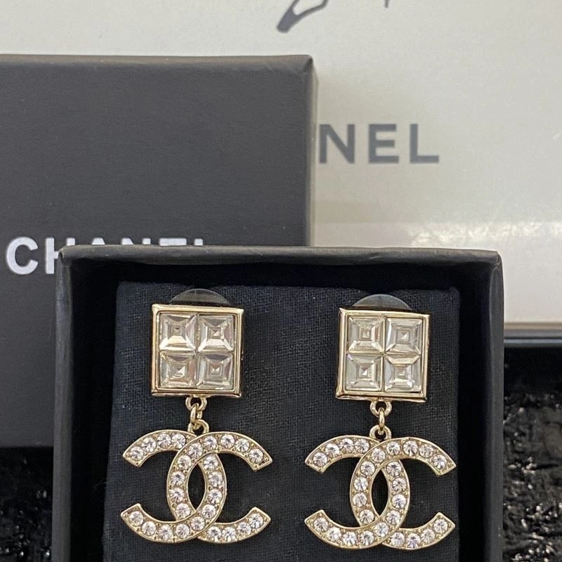 High accuracy Chanel Earrings