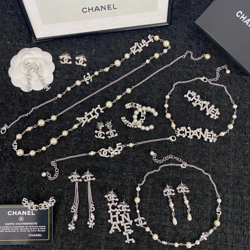 High fidelity Chanel Earrings