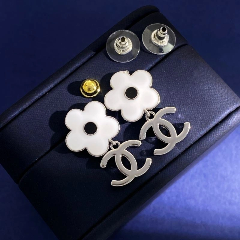 High accuracy Chanel Earrings