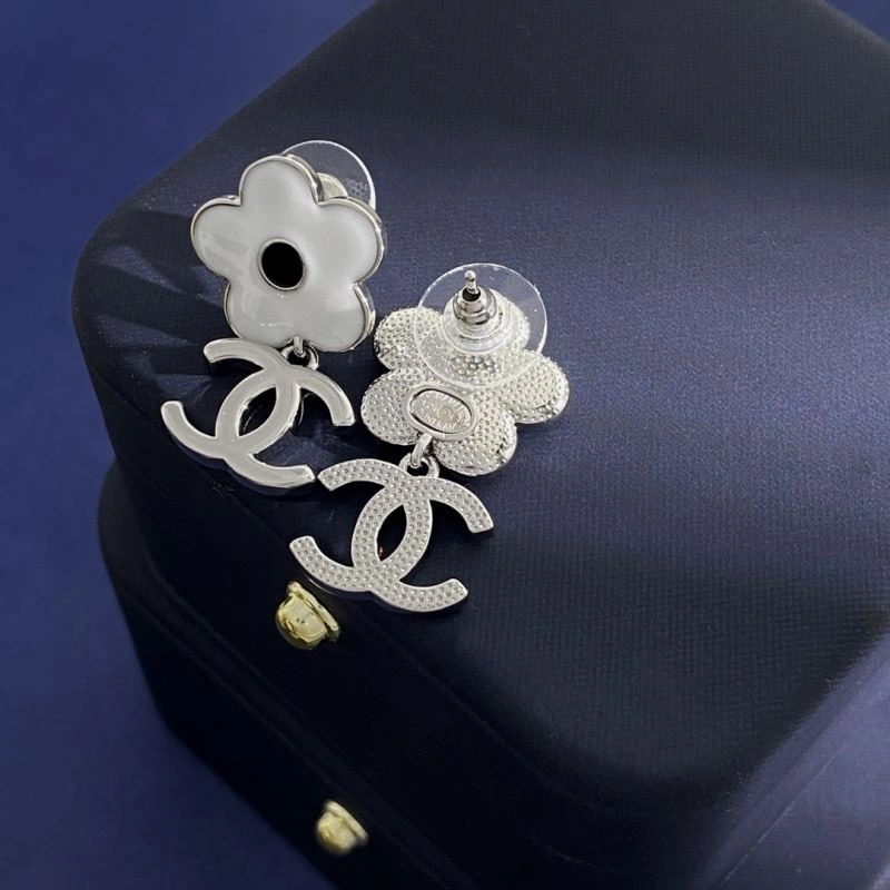 High accuracy Chanel Earrings