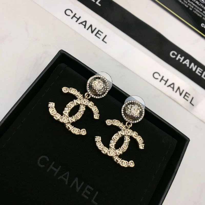 Top mirror Chanel Earrings