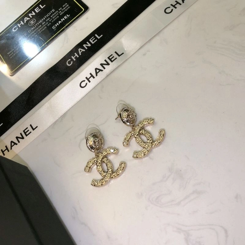 Top mirror Chanel Earrings