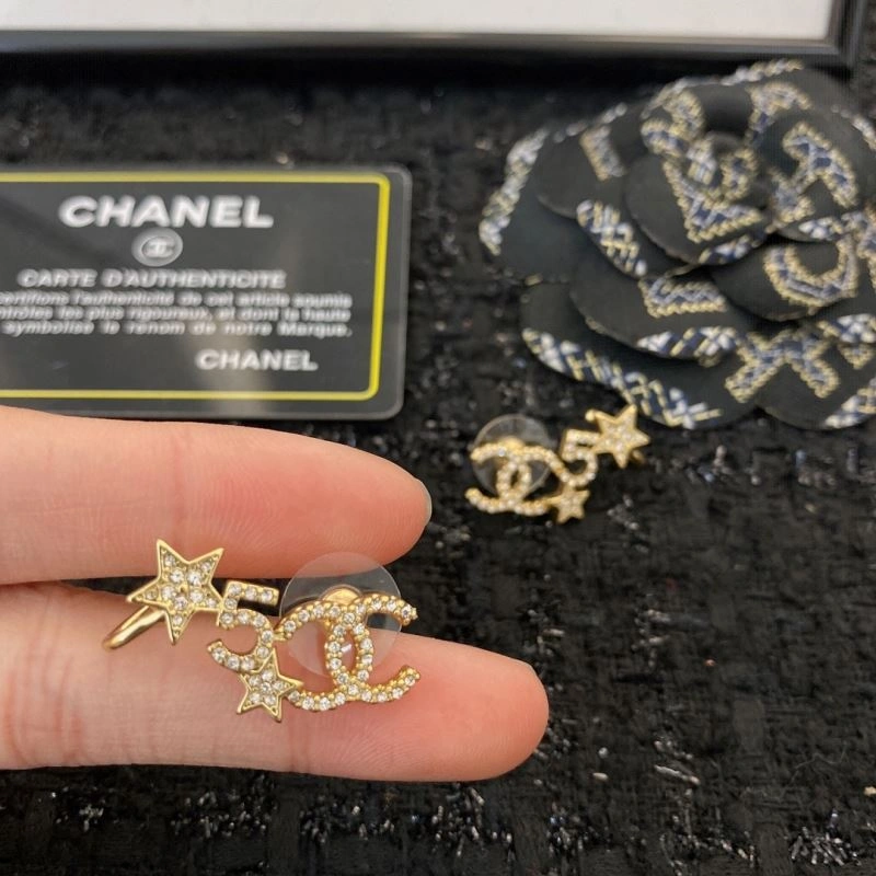 Top mirror Chanel Earrings
