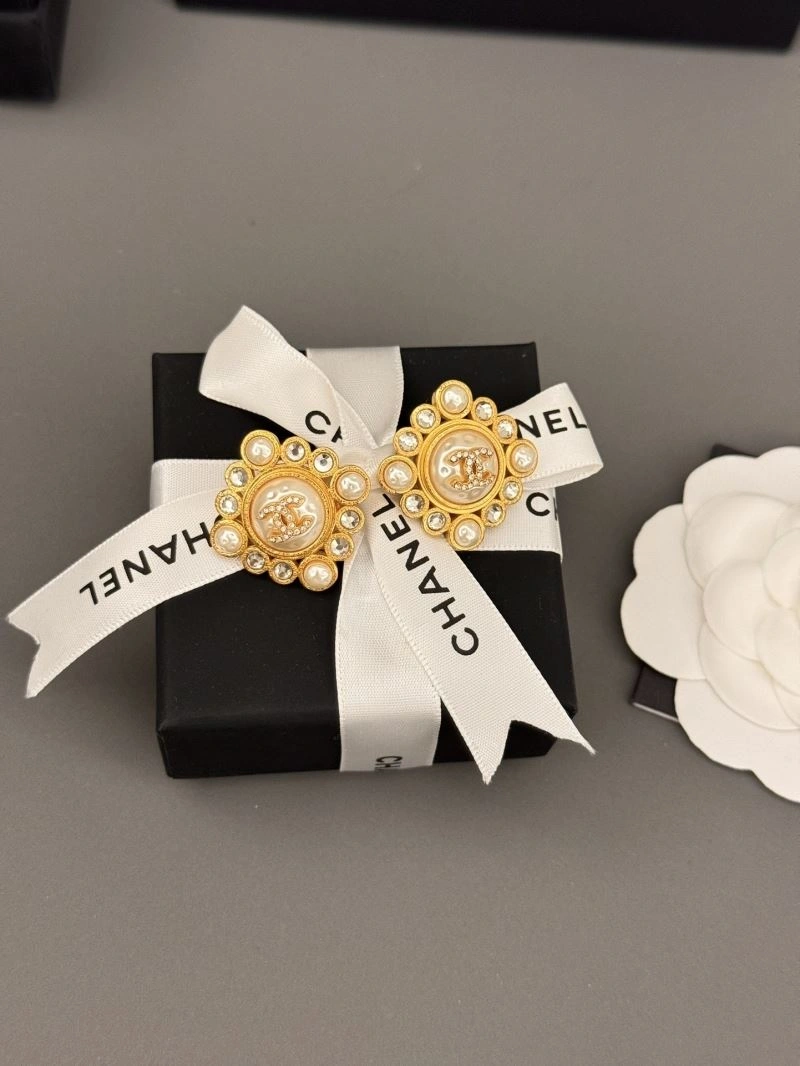 Top mirror Chanel Earrings