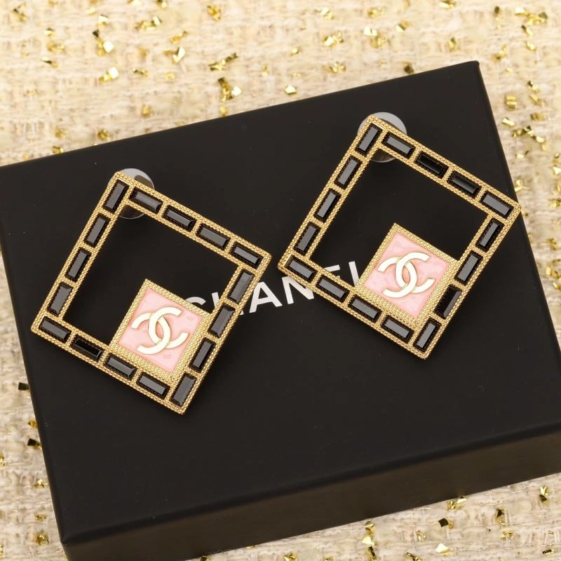 Top match Chanel Earrings