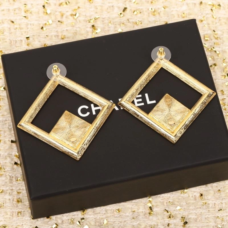 Top match Chanel Earrings