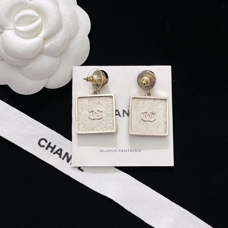 High accuracy Chanel Earrings