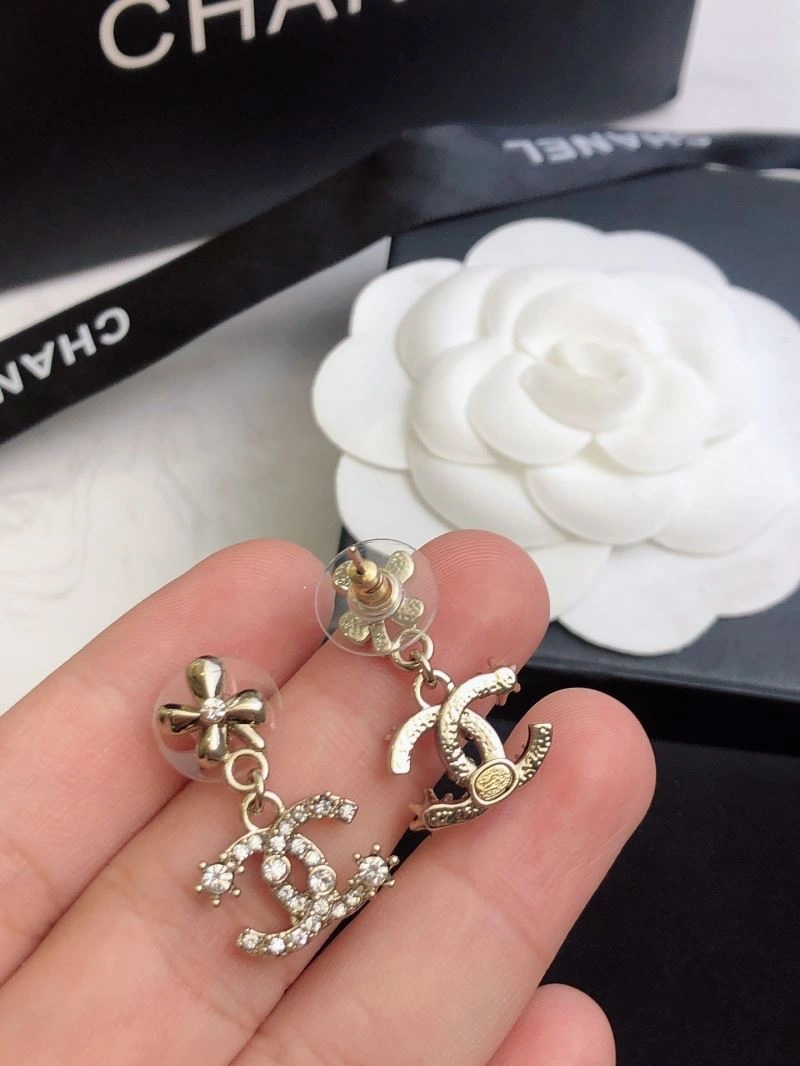 High accuracy Chanel Earrings
