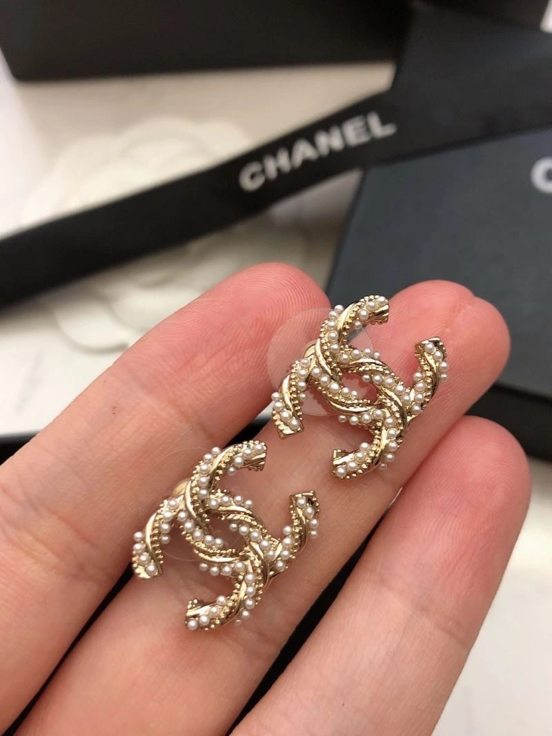 Top match Chanel Earrings