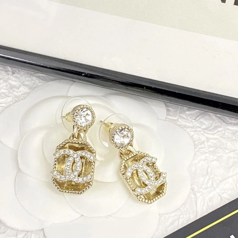 High accuracy Chanel Earrings