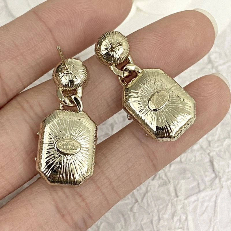 High accuracy Chanel Earrings
