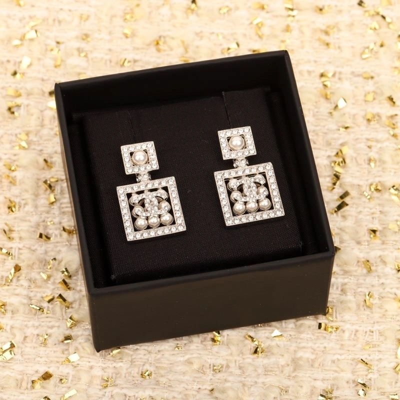 High accuracy Chanel Earrings