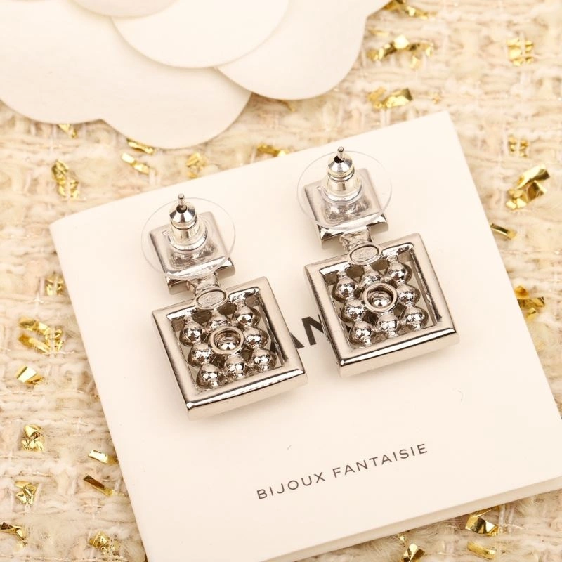High accuracy Chanel Earrings