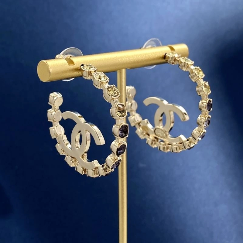 Top match Chanel Earrings