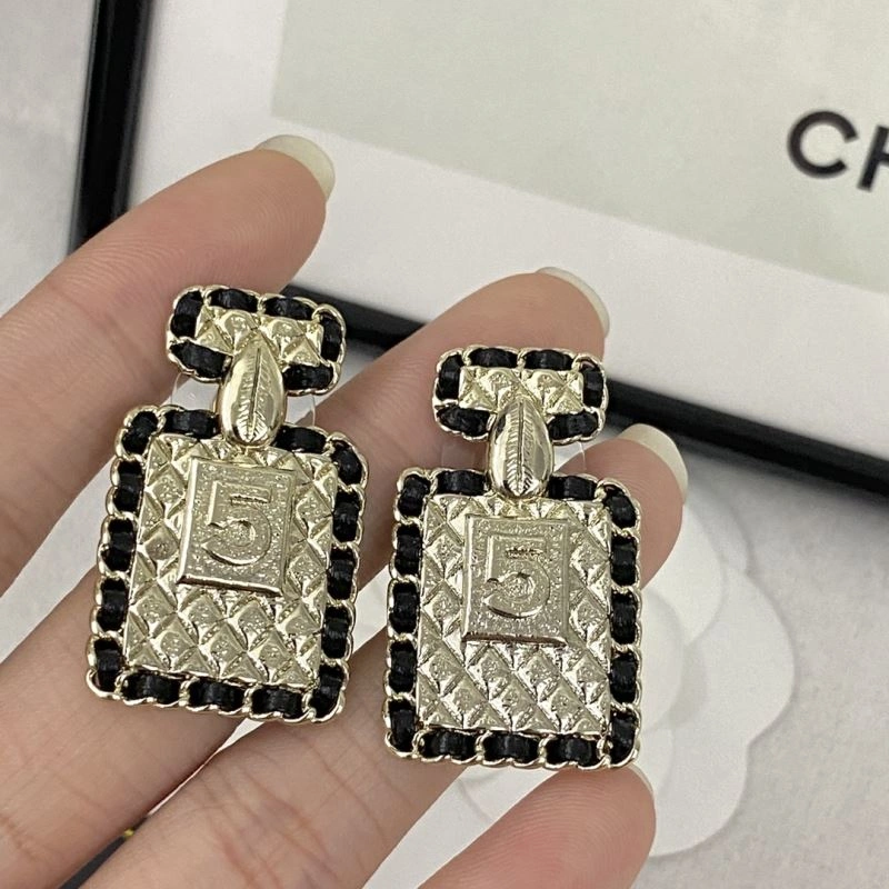 Accurate model Chanel Earrings
