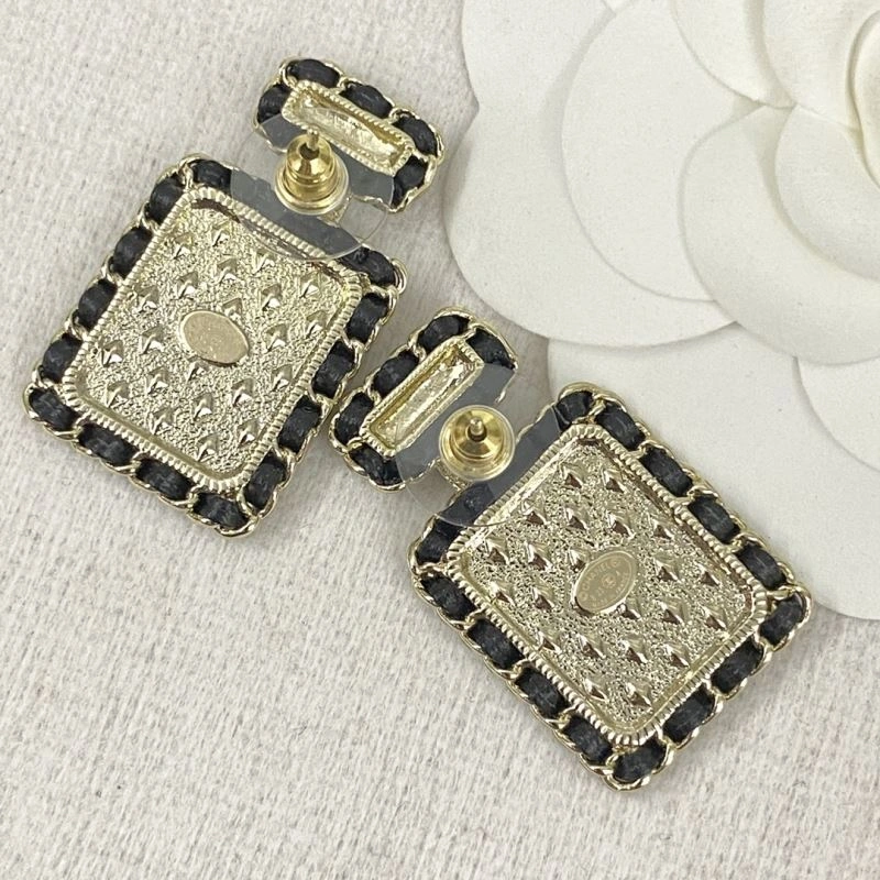 Accurate model Chanel Earrings