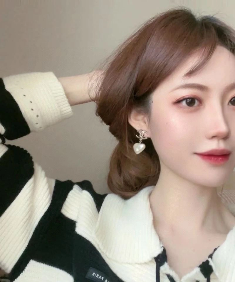 Top match Chanel Earrings