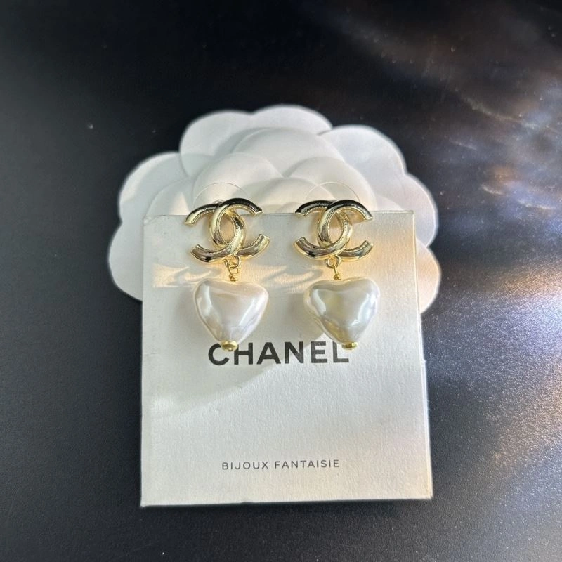 Top match Chanel Earrings