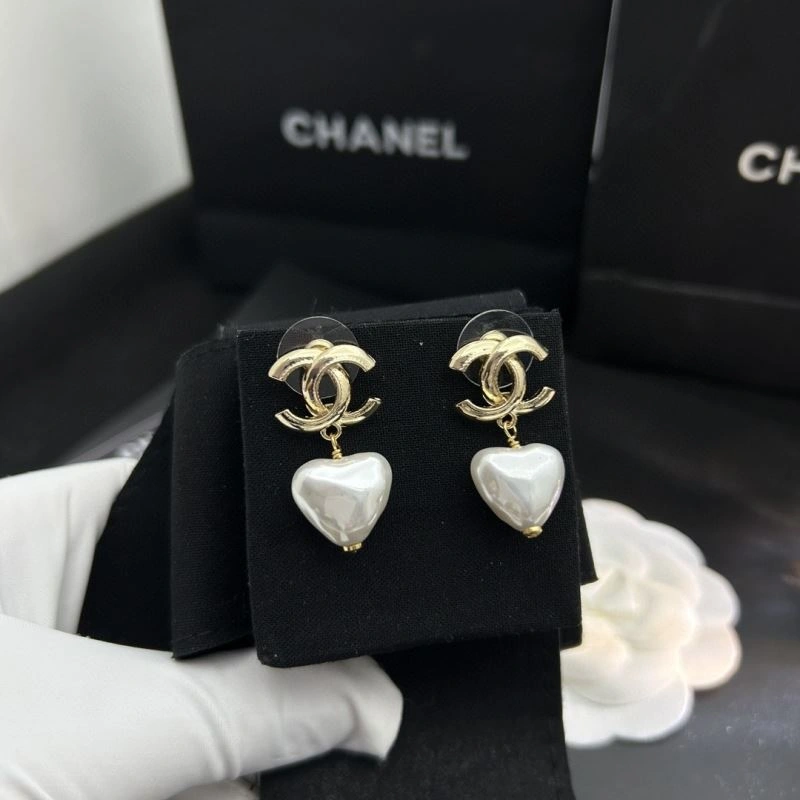 Top match Chanel Earrings