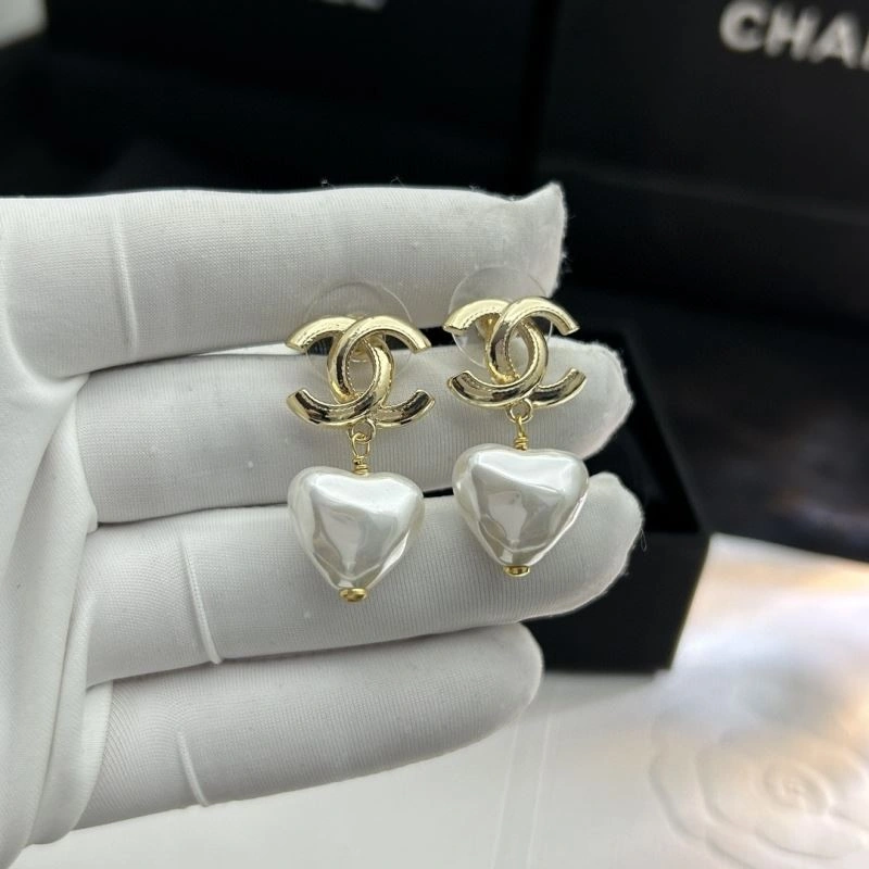 Top match Chanel Earrings