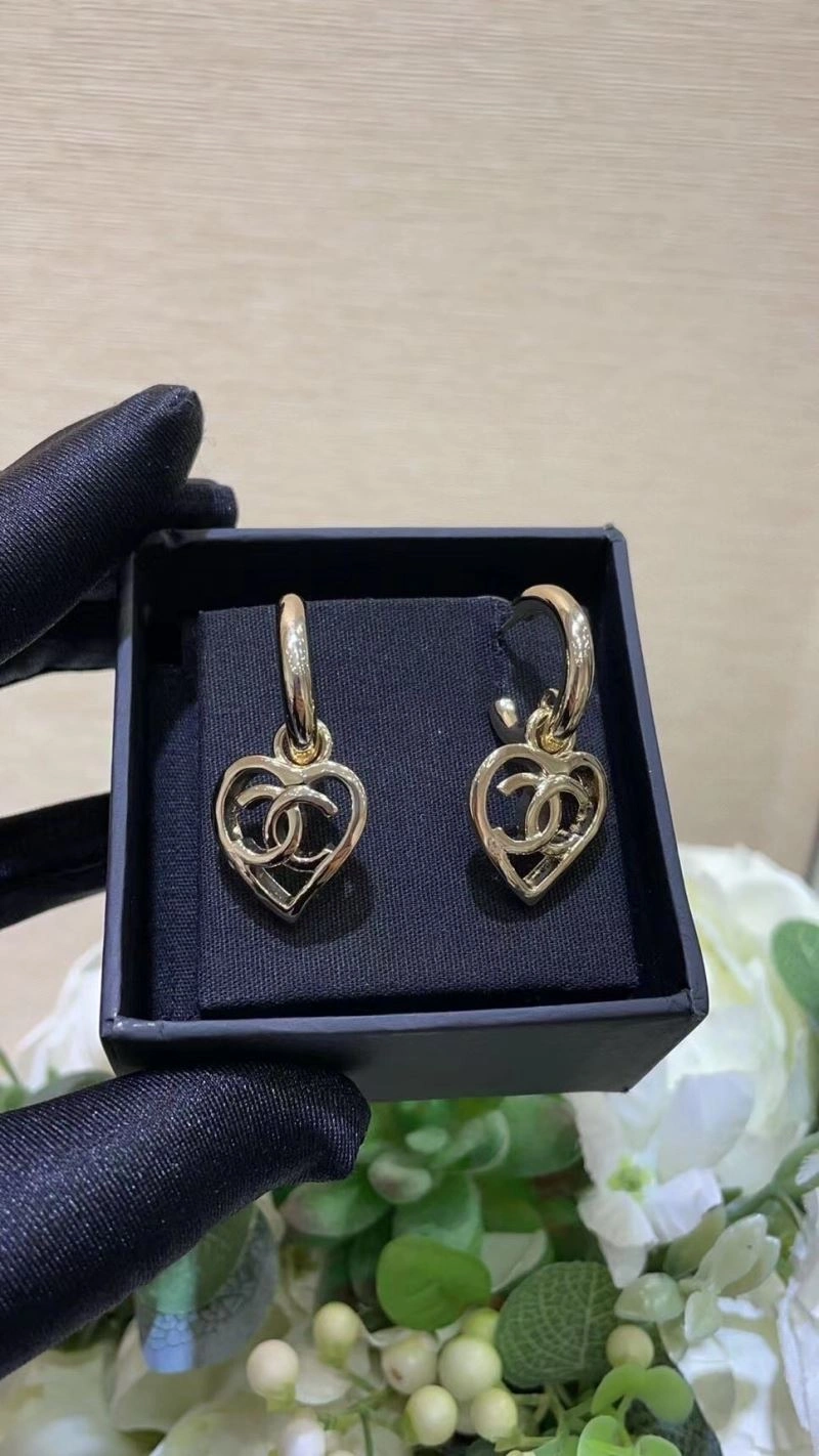 Top match Chanel Earrings