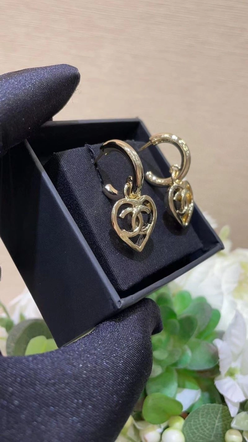 Top match Chanel Earrings