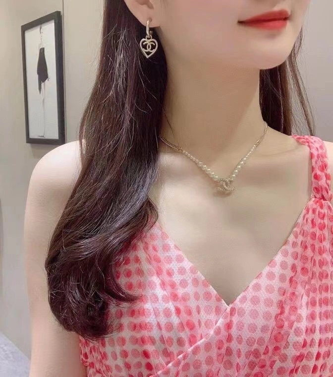 Top match Chanel Earrings