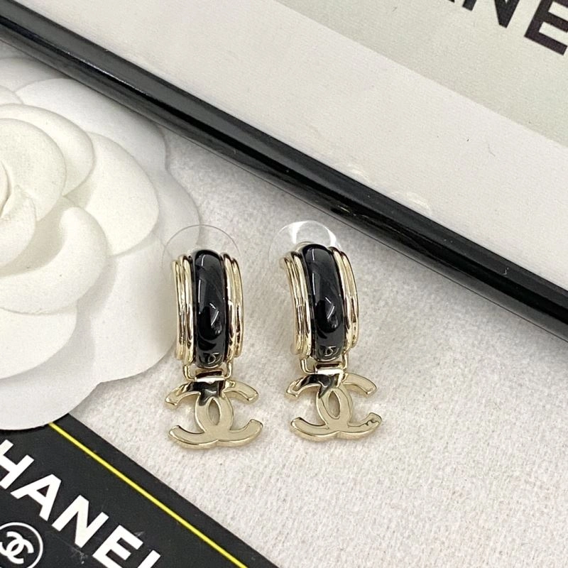Top match Chanel Earrings
