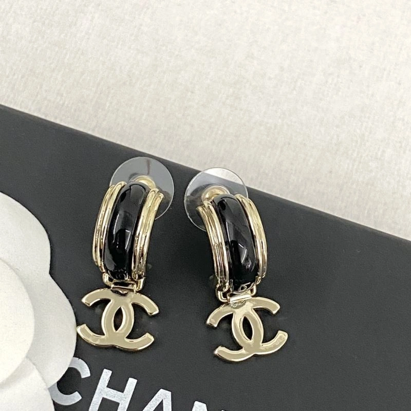 Top match Chanel Earrings