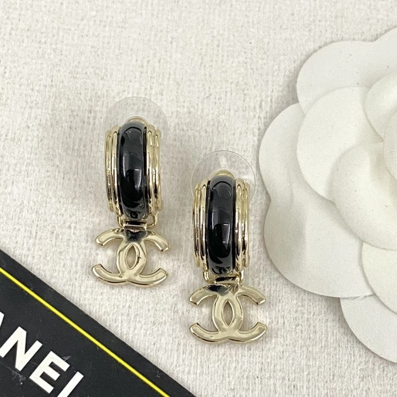 Top match Chanel Earrings